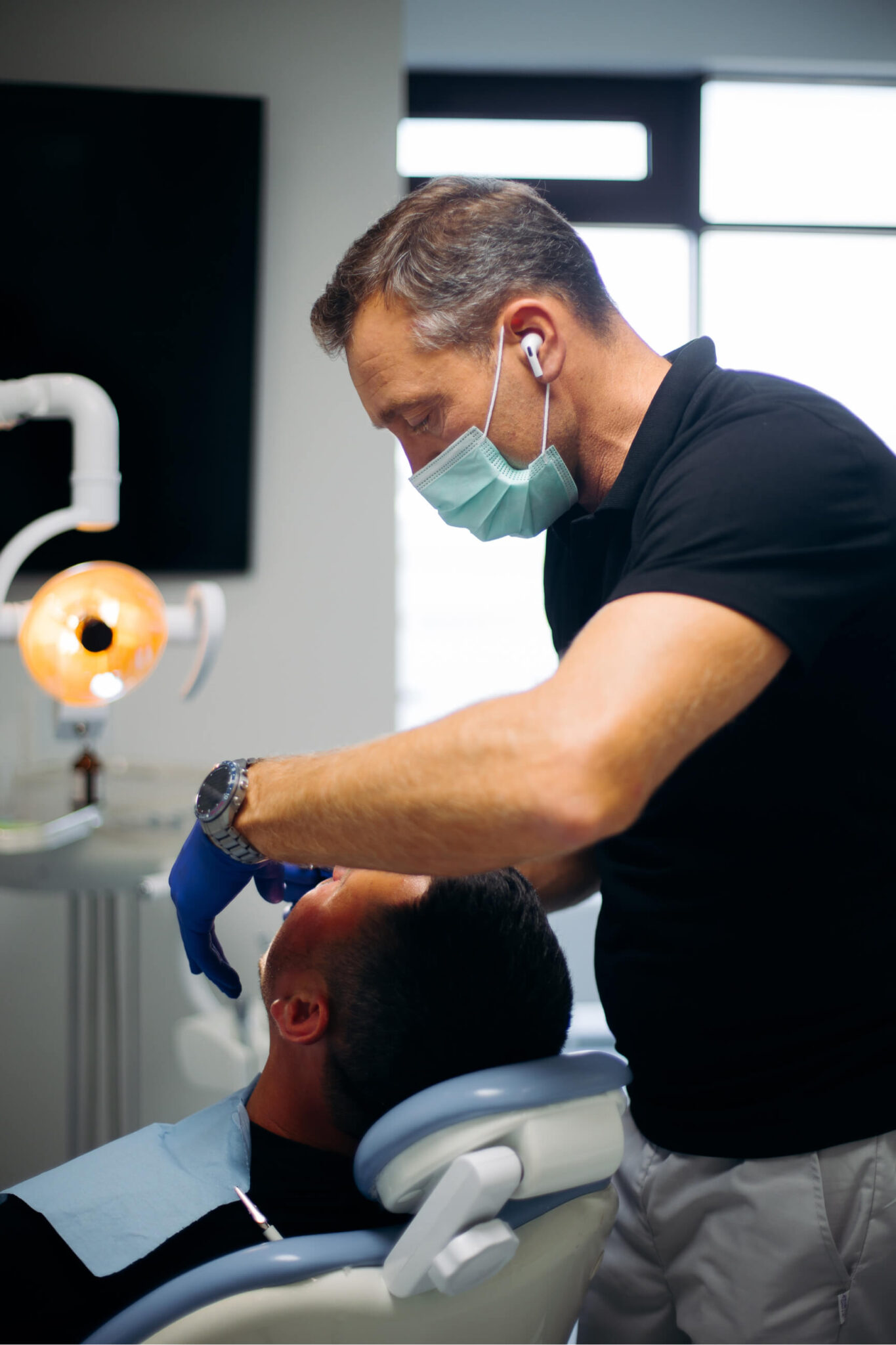 Dental implants: An efficient solution to replace the missing teeth ...